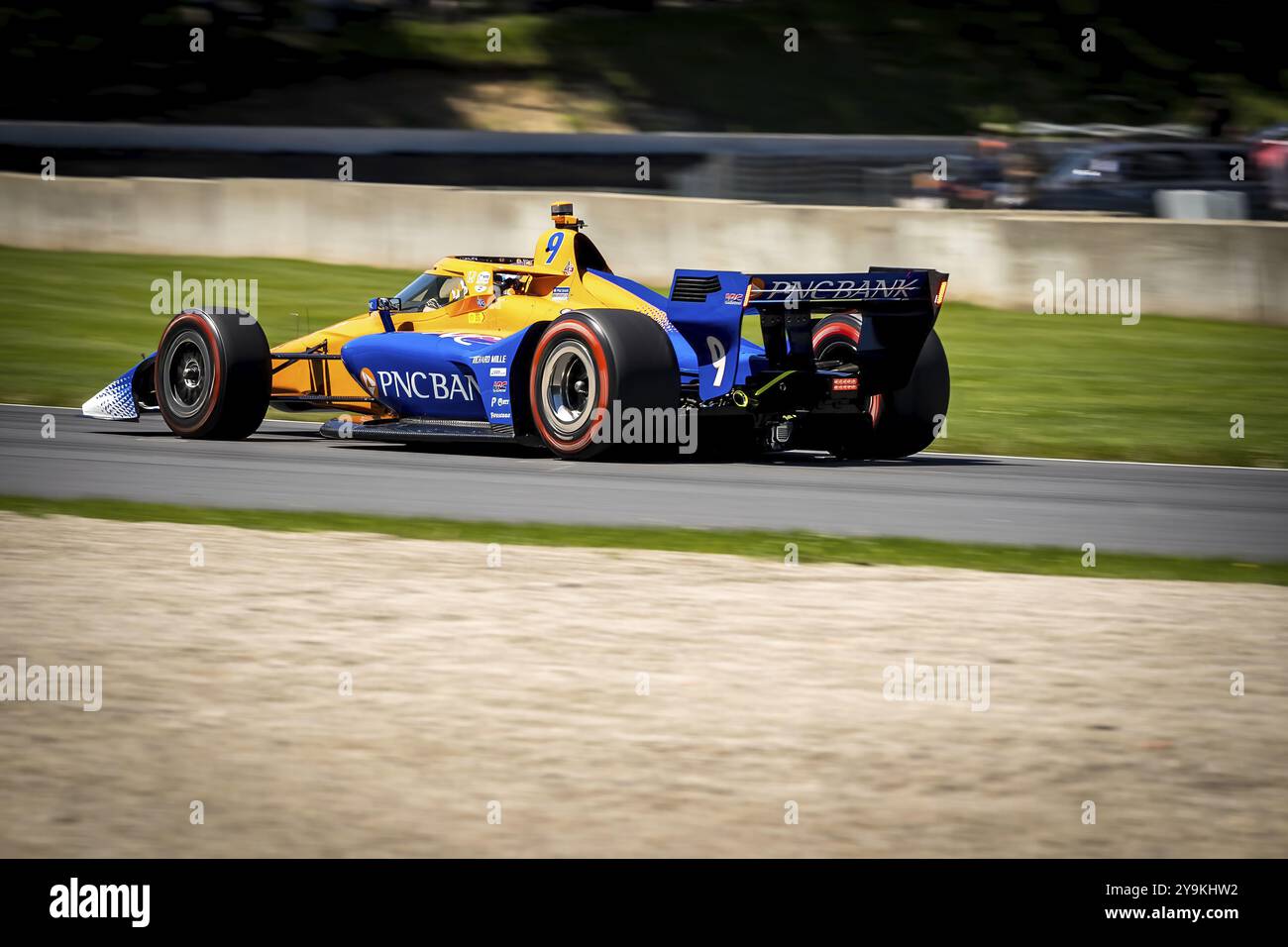 SCOTT DIXON (9) of Auckland, New Zealand practices for the XPEL Grand ...