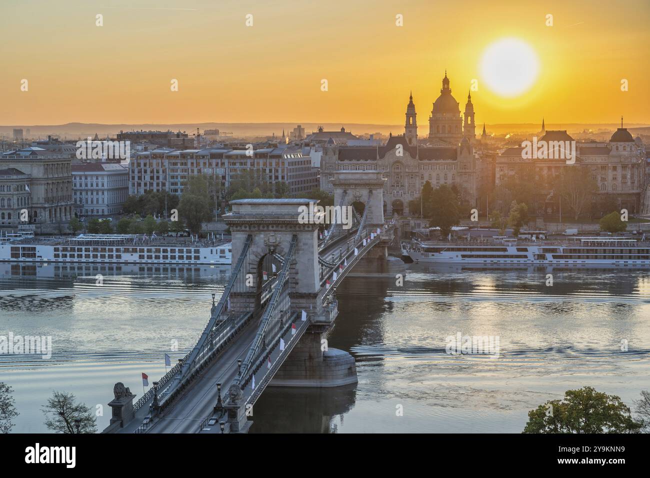 Budapest Hungary, sunrise city skyline at Danube River with Chain ...