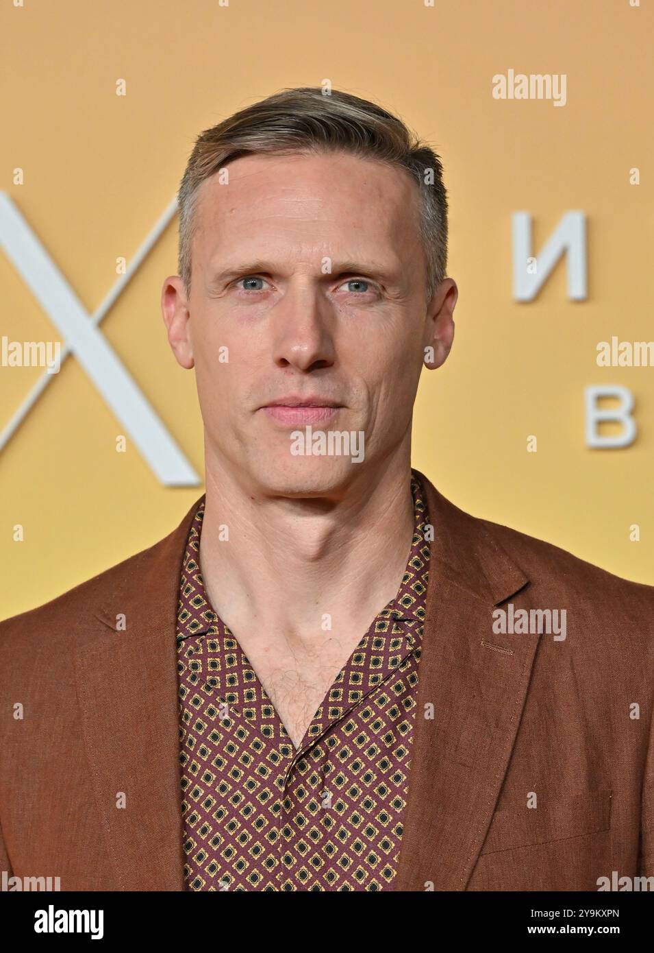 Hollywood, USA. 10th Oct, 2024. Teddy Sears arriving to Warner Bros ...
