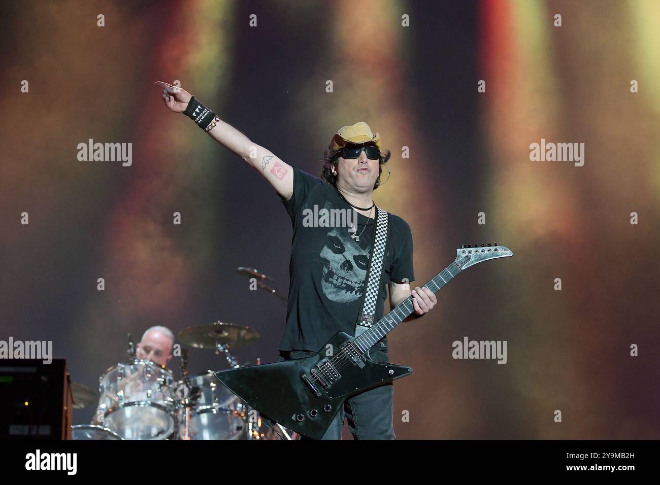 Pos punk hi-res stock photography and images - Alamy