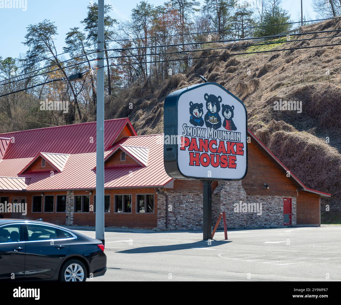 PIGEON FORGE, TN - 12 MAR 2024: Pancake House sign in parking lot of ...