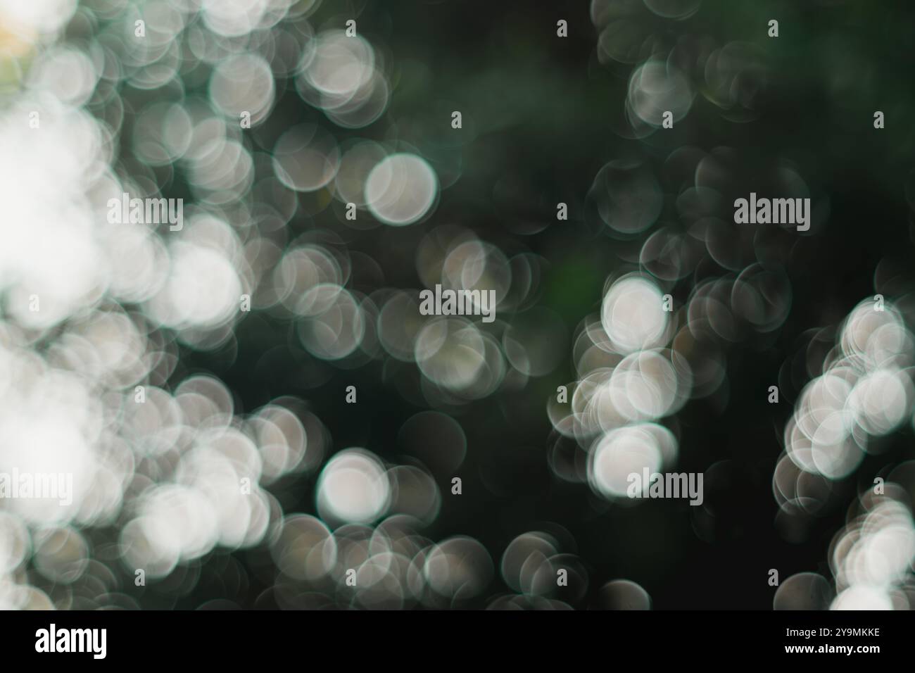 Circle bokeh patterns various hi-res stock photography and images - Alamy