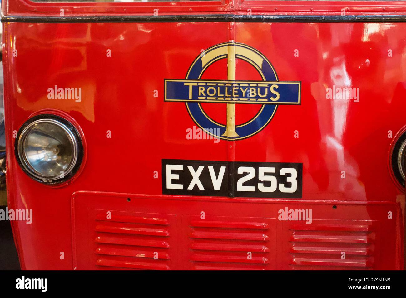 1939 Leyland K2-class trolleybus No 1253, London Transport Museum ...