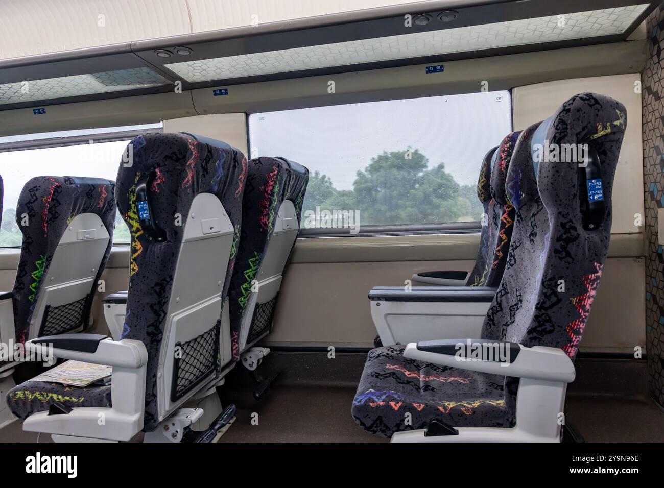 Vande bharat hi-res stock photography and images - Alamy