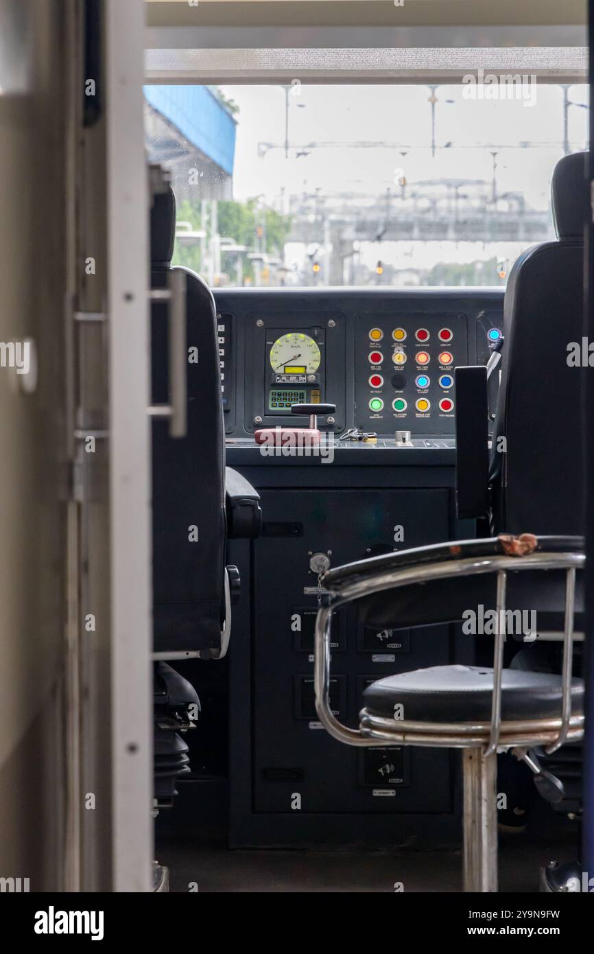 Train control room hi-res stock photography and images - Alamy