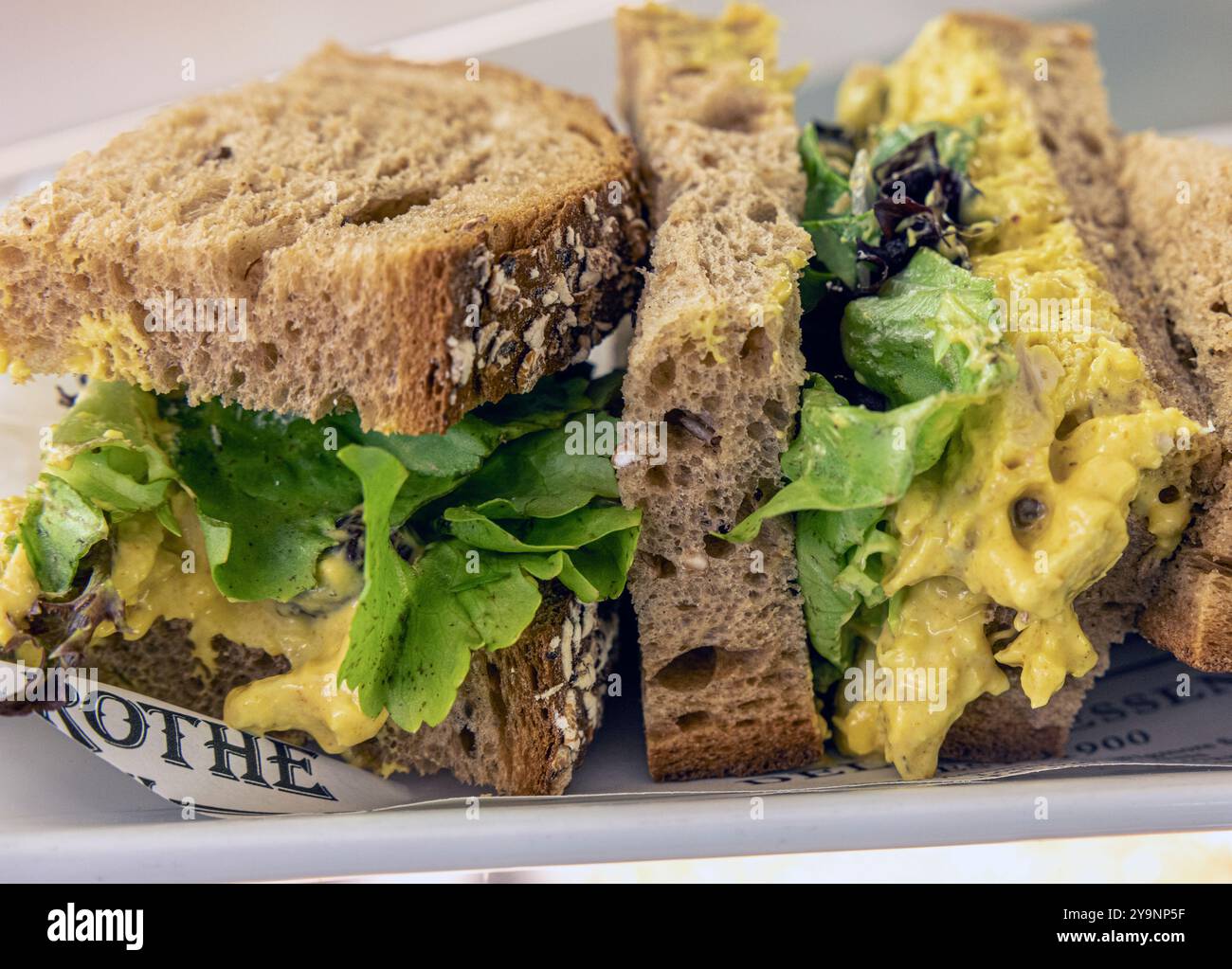 Coronation chicken history hi-res stock photography and images - Alamy