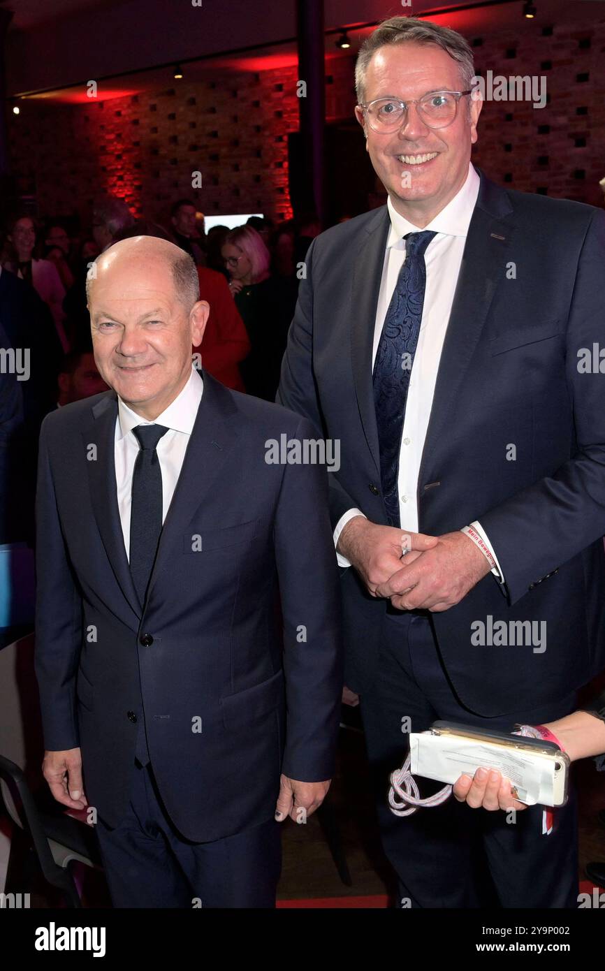 Olaf Scholz und Alexander Schweitzer beim Vaunet Jubiläumsevent 40 ...