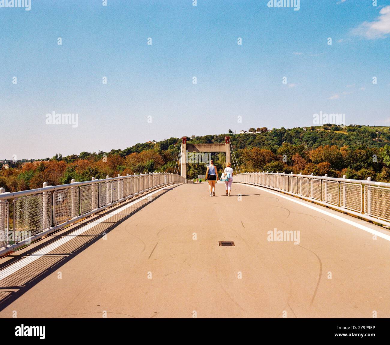 Jedleseer Bridge, Over the New Danube, Vienna, Austria Stock Photo - Alamy