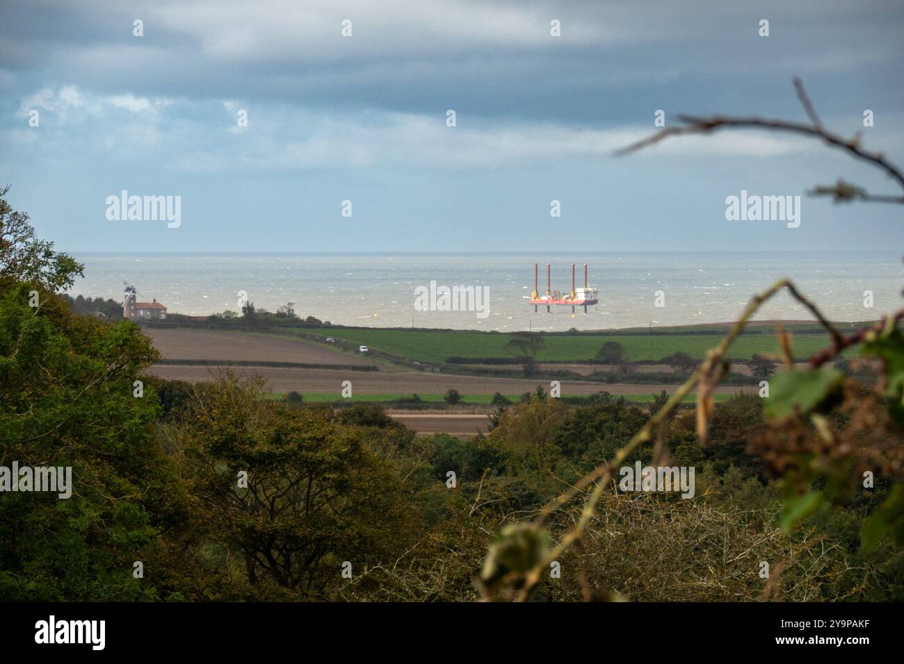 The Haven Sea Challenger jack-up barge Stock Photo - Alamy