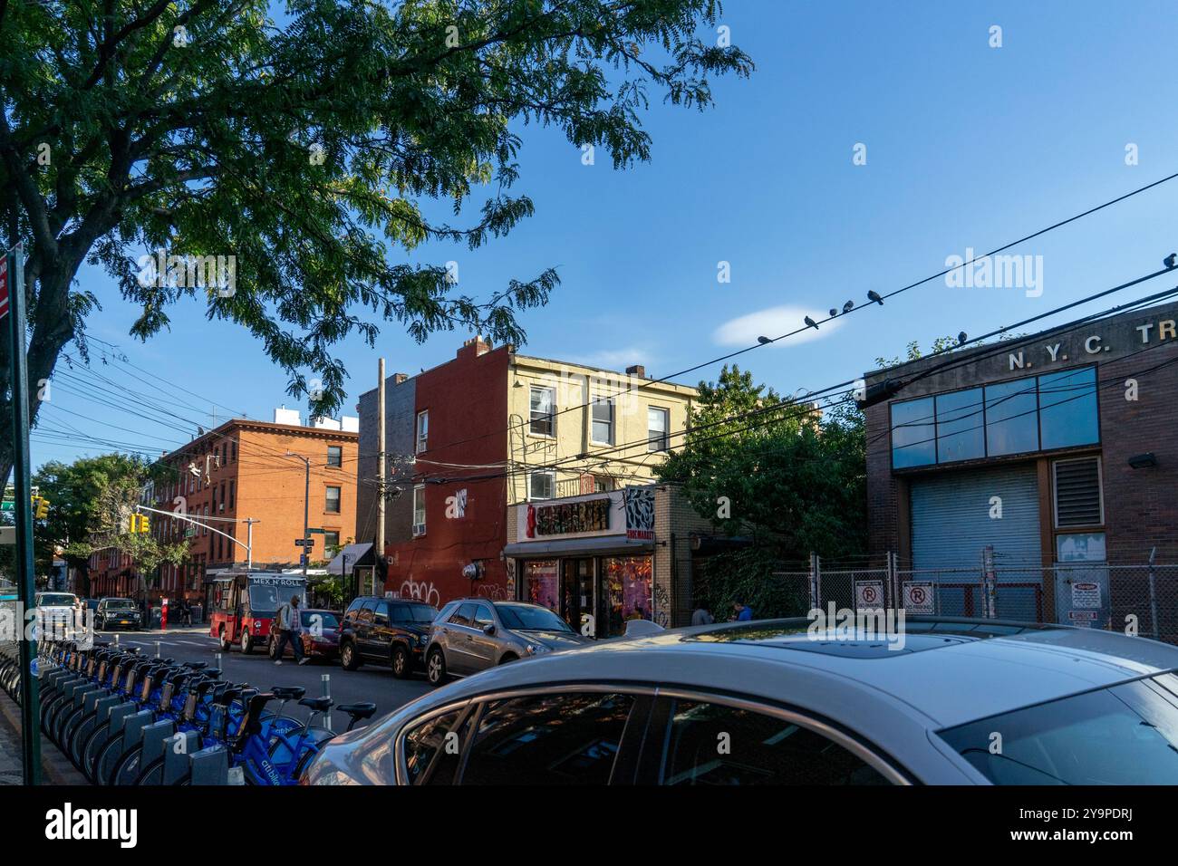 Street Scene in Brooklyn New York Stock Photo - Alamy