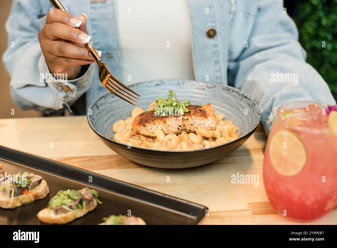 Beef n cheddar hi-res stock photography and images - Alamy