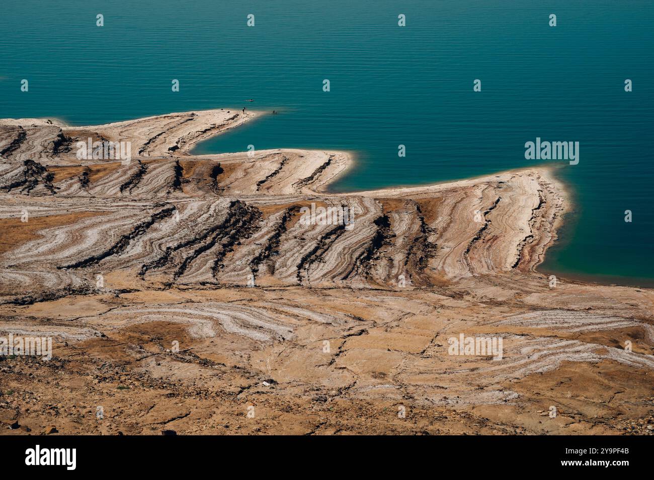 Rugged mountainous landscape features hi-res stock photography and ...