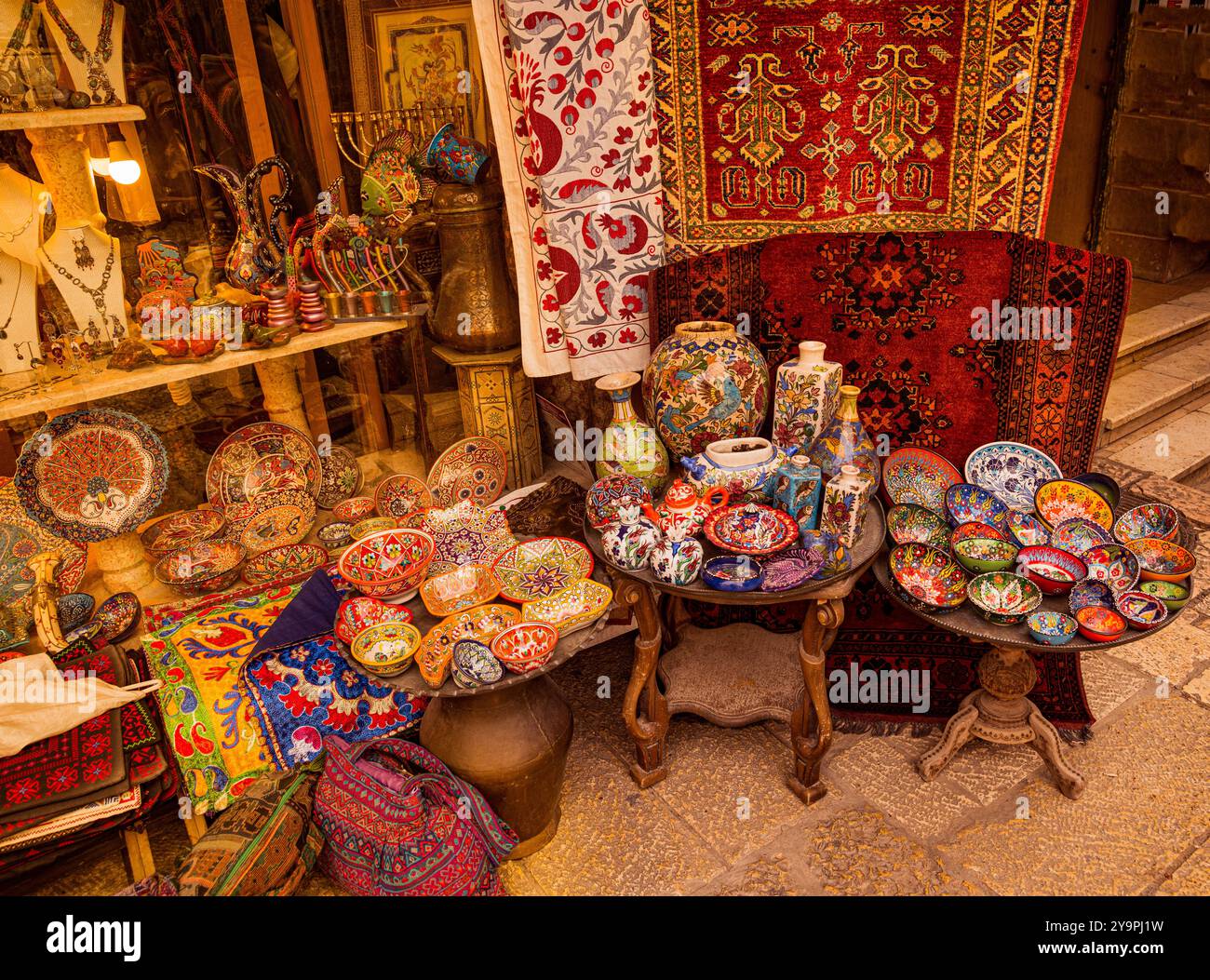 The Arabic suq in the historic old city of Jerusalem, Israel., Middle ...
