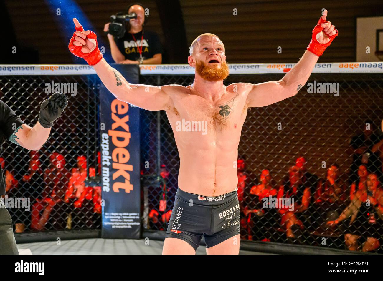 Simon seiler hi-res stock photography and images - Alamy