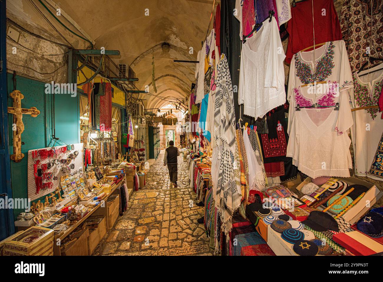 The Arabic suq in the historic old city of Jerusalem, Israel., Middle ...