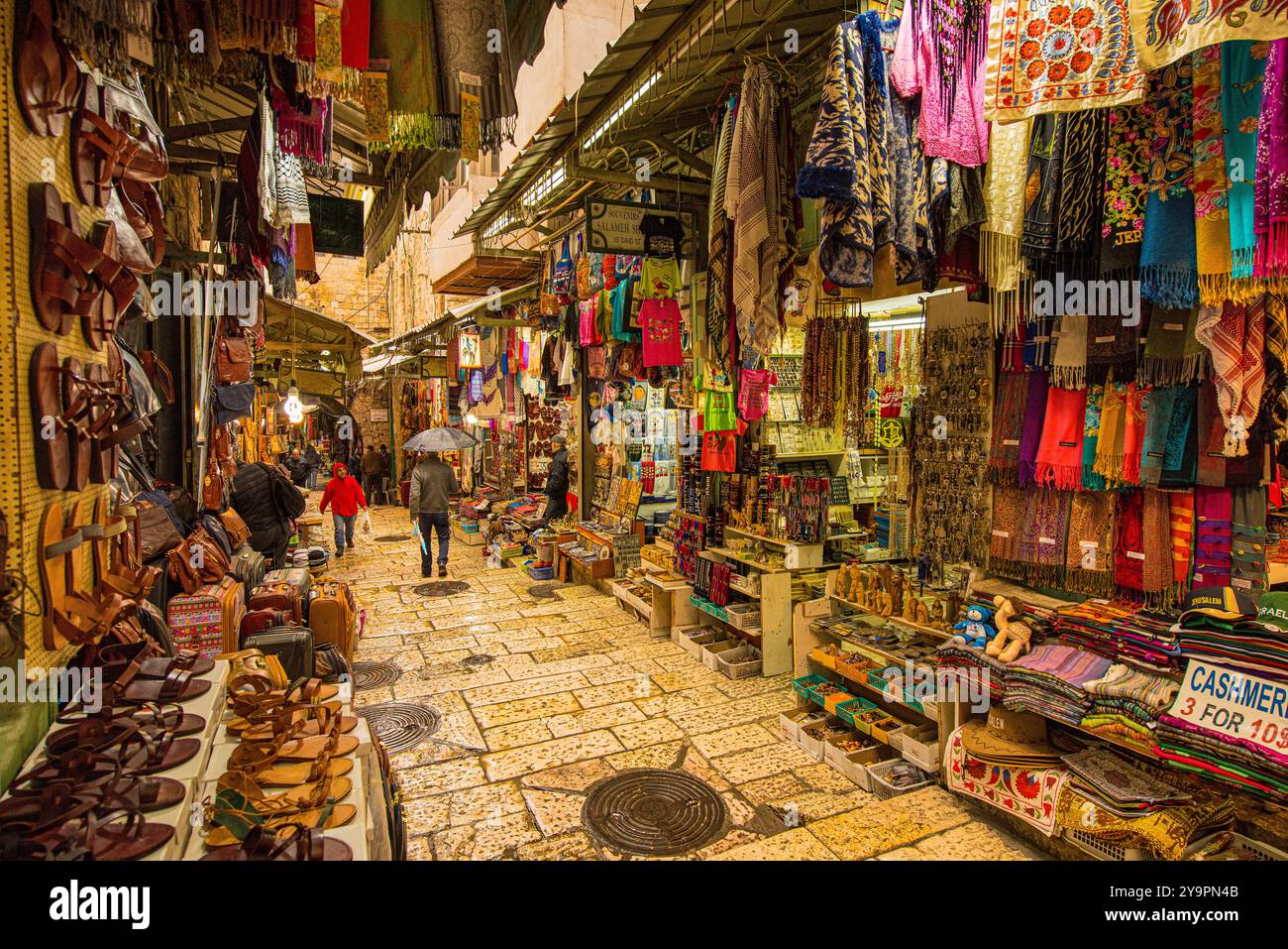 The Arabic suq in the historic old city of Jerusalem, Israel., Middle ...