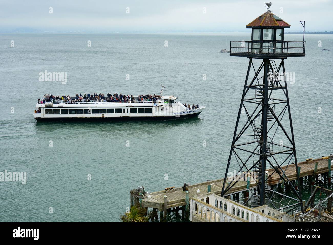 Passenger ship Hornblower Discovery arriving at Alcatraz Island under ...