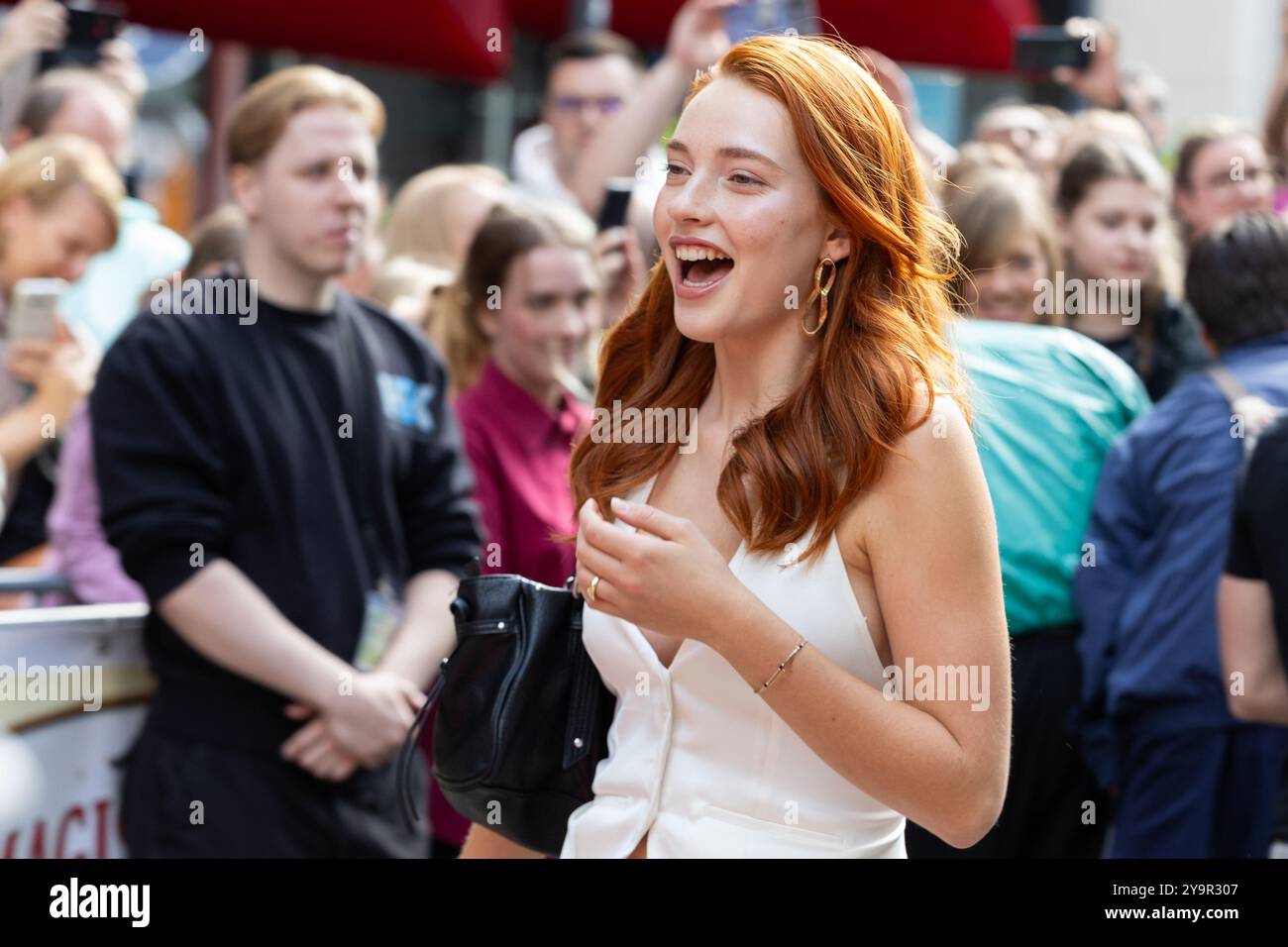 Premiere: School of Magic Animals 3 in Essen Germany with Emilia Maier ...