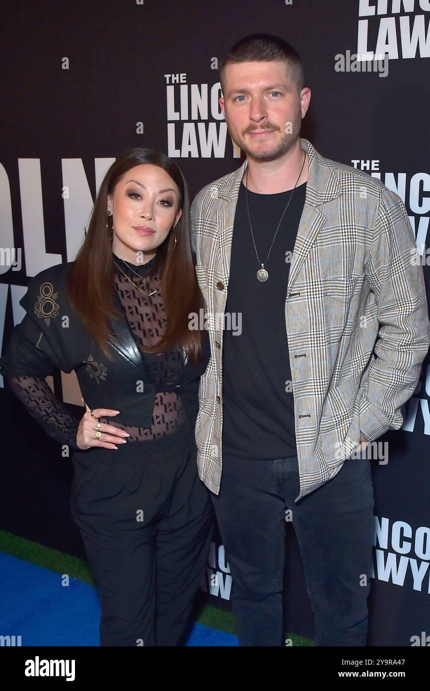 Fiona Rene mit Begleitung bei der Premiere der 3. Staffel der Netflix ...