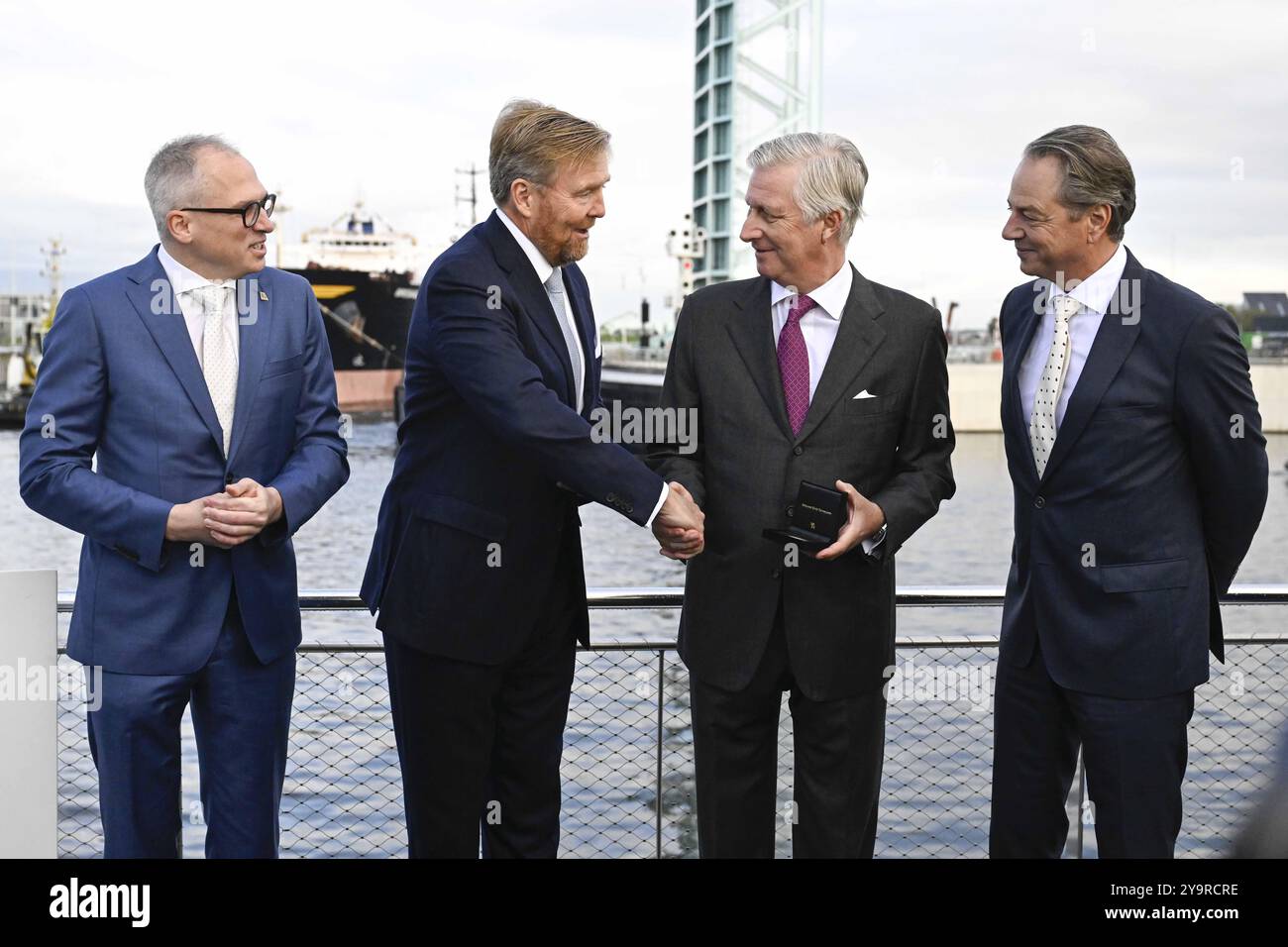 Flemish Minister-President Matthias Diependaele, King Willem-Alexander ...