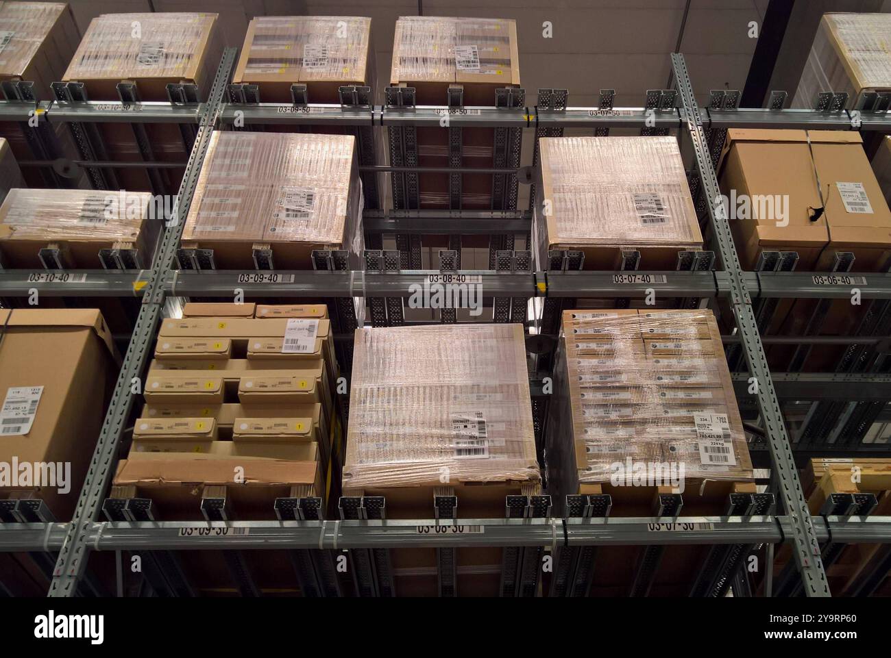 Spedition, Transport-Logistik bzw Lagerlogistik. Lager, Warenlager ...