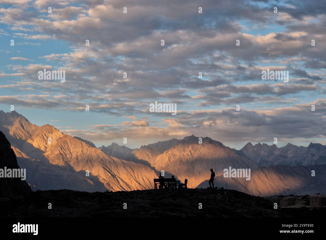 Sunset over the Sarfaranga Cold Desert, Skardu, Baltistan, Pakistan ...