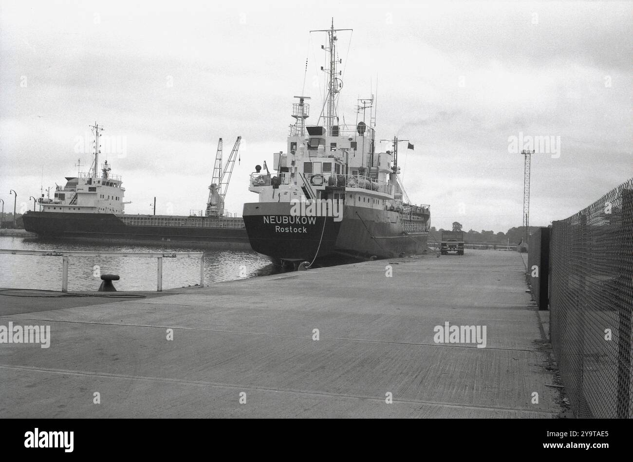 1980s ship container hi-res stock photography and images - Alamy
