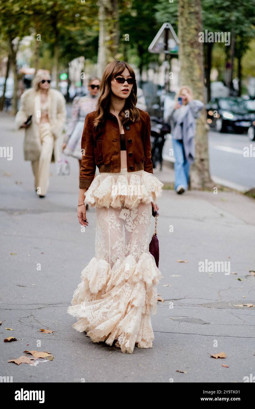 Paris, France. 30th Sep, 2024. Street style, Ashleigh Huynh arriving at ...