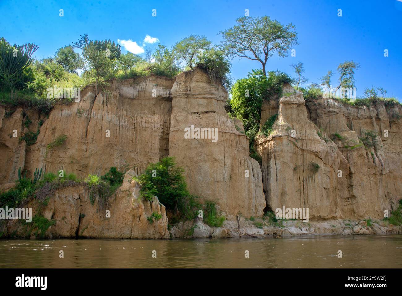 Cliffs along the River Nile in Murchison Falls National Park - Uganda Stock Photo - Alamy