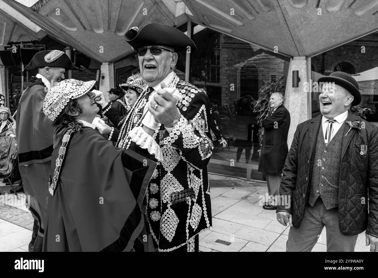 A Pearly King Dances With A London Borough Mayor At The Annual Pearly ...