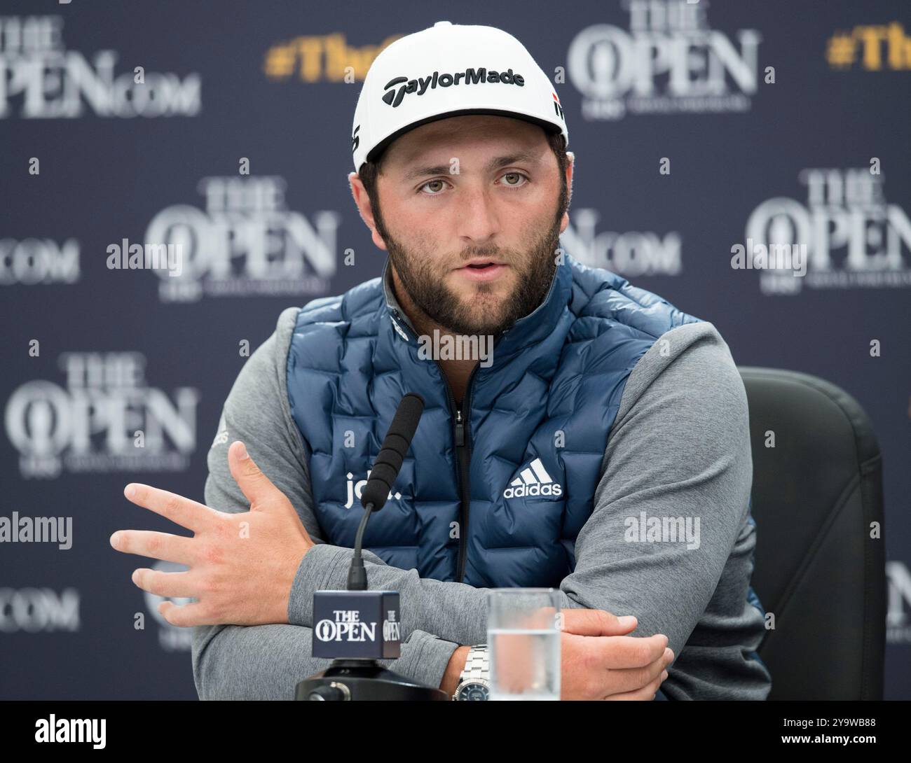Jon rahm spanish professional golfer hi-res stock photography and ...