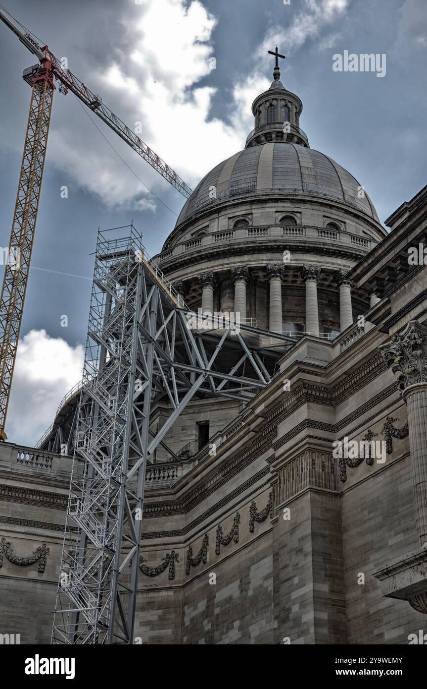 Reviving the grandeur: The Paris Pantheon and its dome as seen in 2013 ...