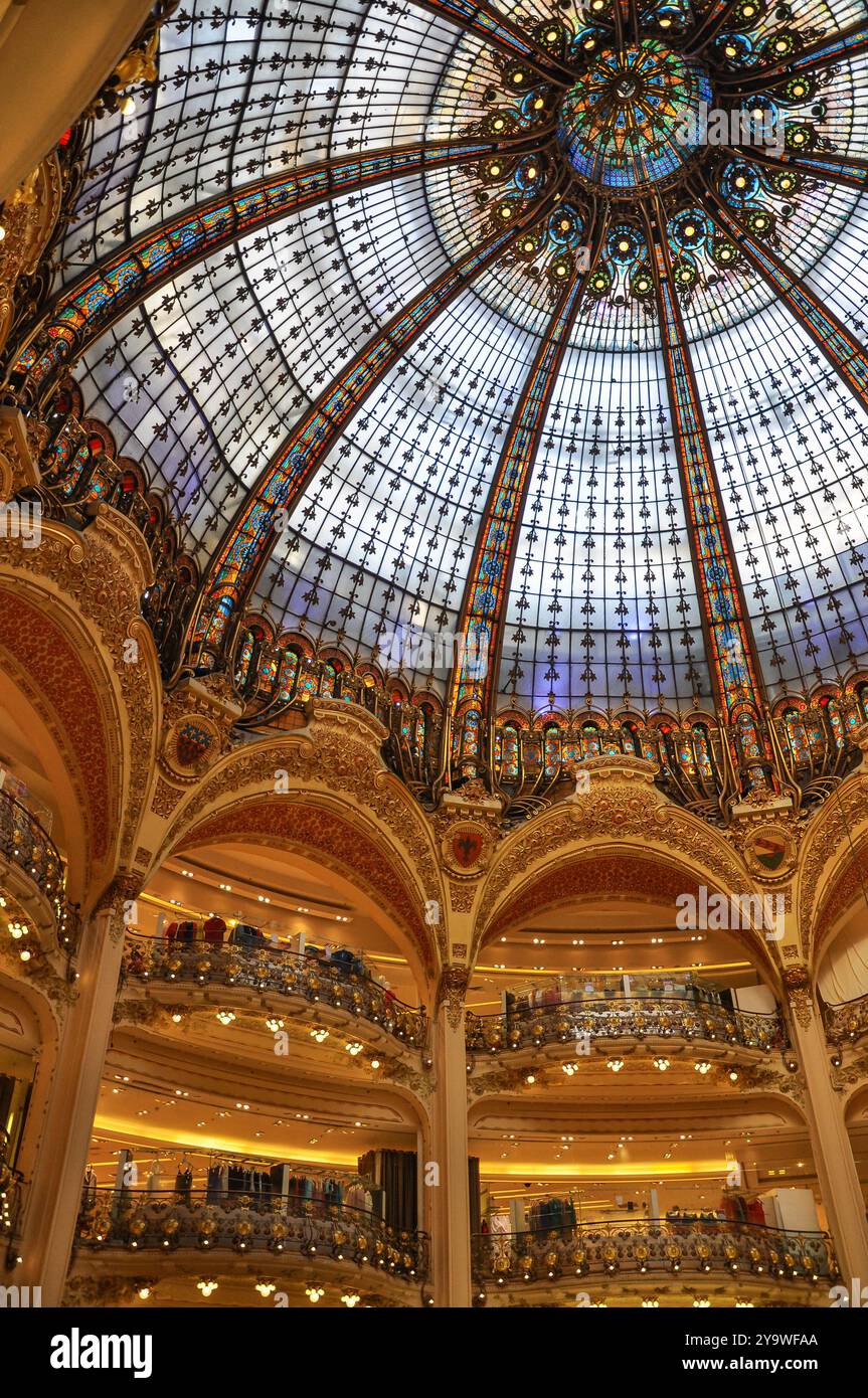 Radiant Masterpiece: The Glass Dome of Au Printemps Paris, department ...