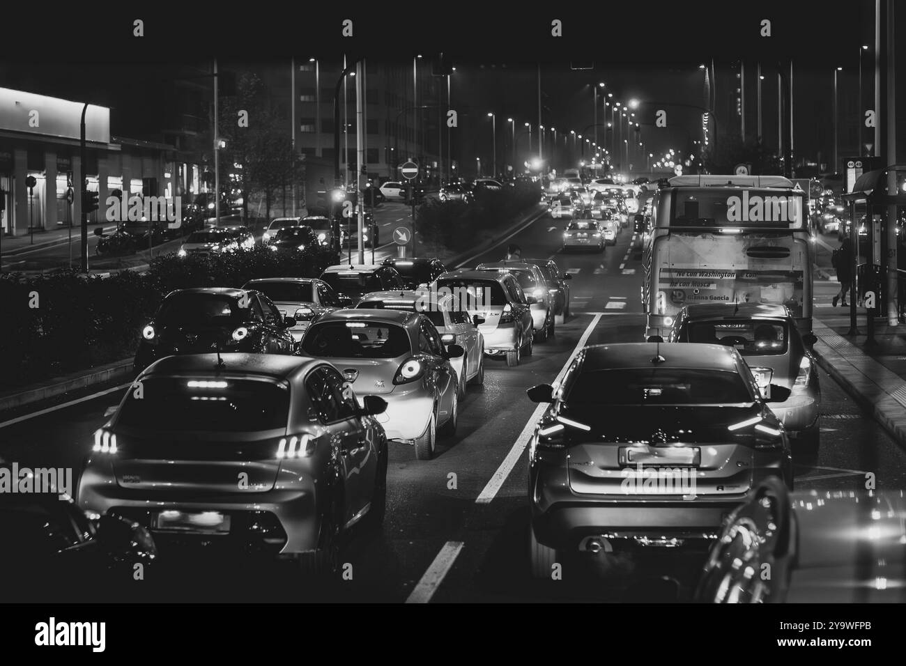 Black and white jam during rush hour Stock Photo - Alamy