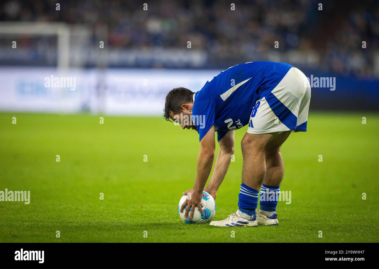 Gelsenkirchen, Germany. 05th Oct 2024. Amin Younes (S04) FC Schalke 04 ...