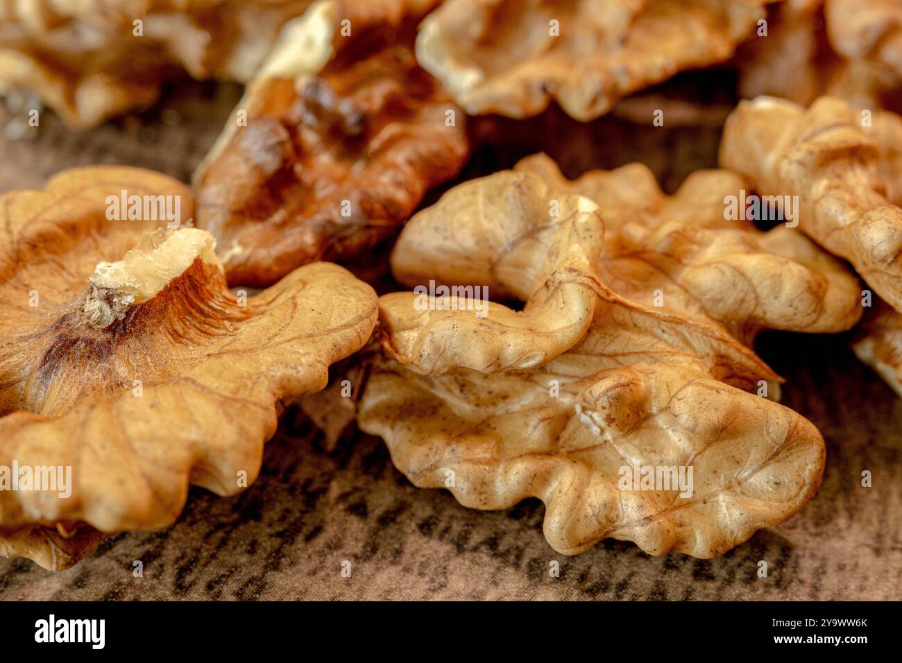 Peeled walnuts pile close hi-res stock photography and images - Alamy