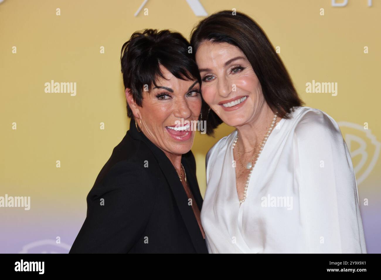 Los Angeles, USA. 11th Oct, 2024. Susan Noles and Kathy Swarts attend ...