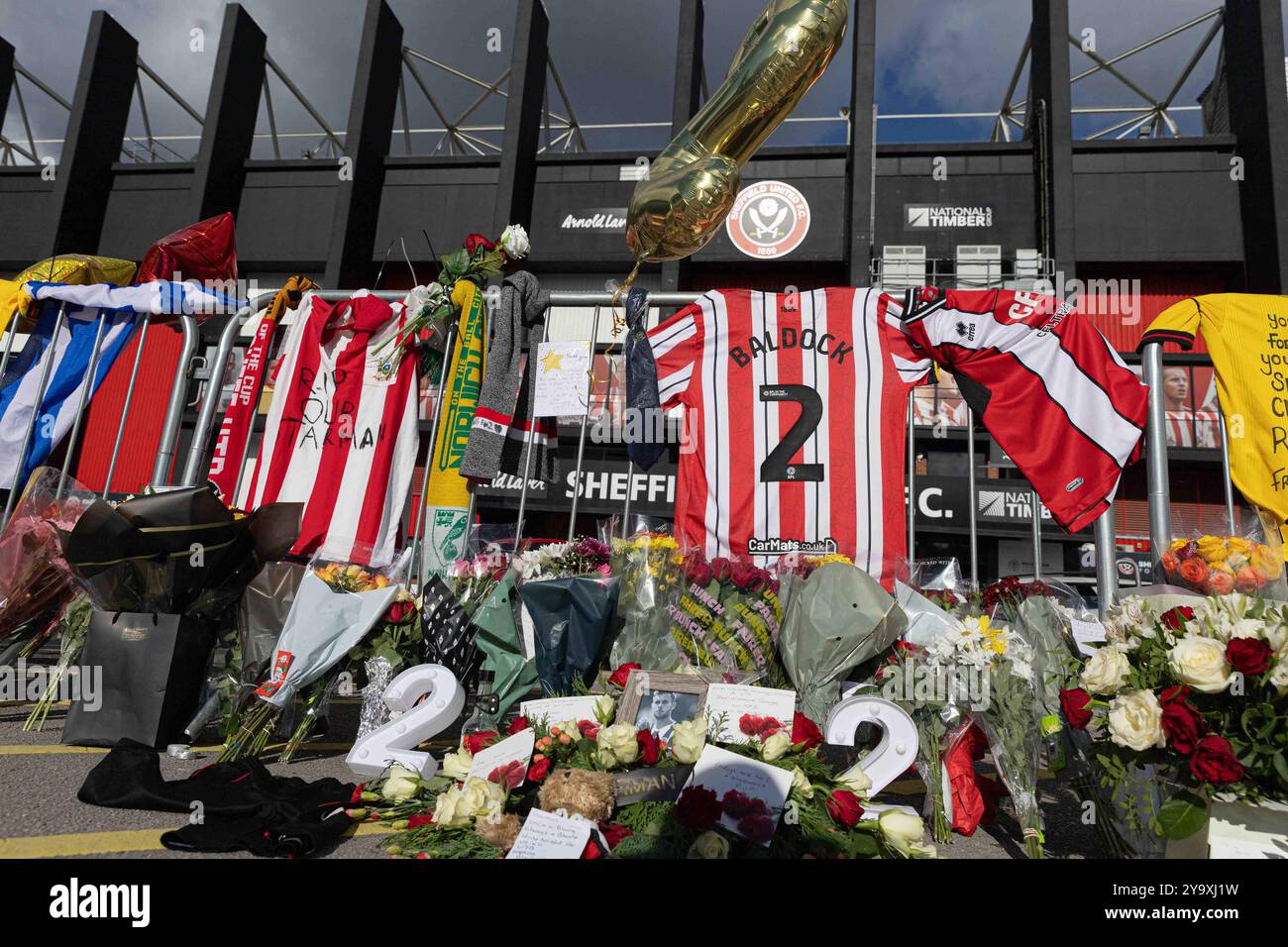 Tributes to former Sheffield United FC player George Baldock outside ...