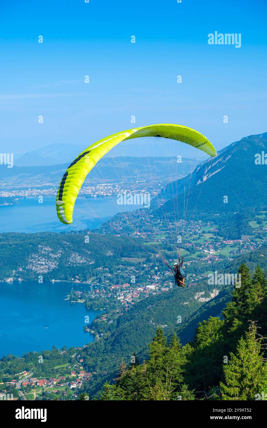 France, Haute-Savoie, Montmin, paragliding over Annecy Lake from La ...