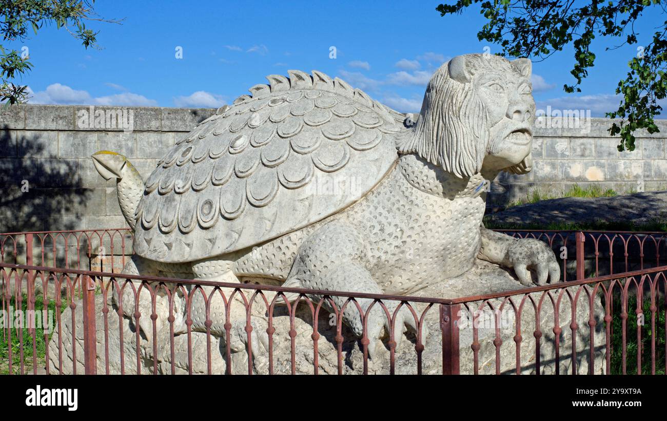 France, Bouches-du-Rhône (13), Tarascon, sculpture by pascal Demaumont ...
