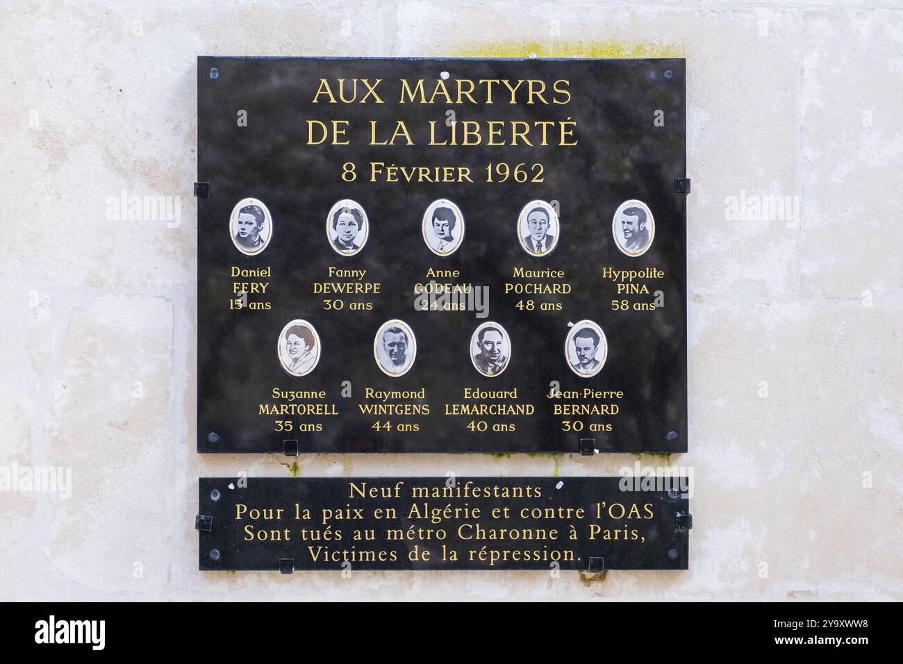 Charonne 1962 hi-res stock photography and images - Alamy