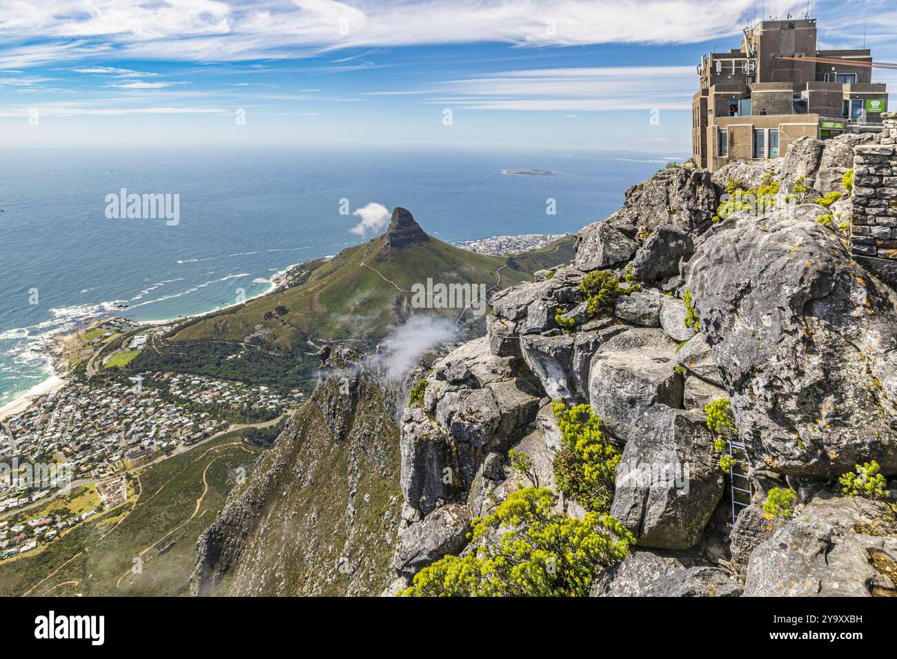 South Africa, Western Cape, Table Mountain National Park, cable car ...