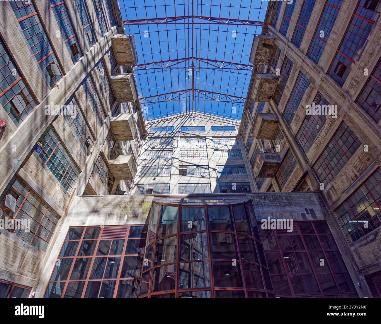 View northeast inside Brooklyn Army Terminal’s enormous Building B ...
