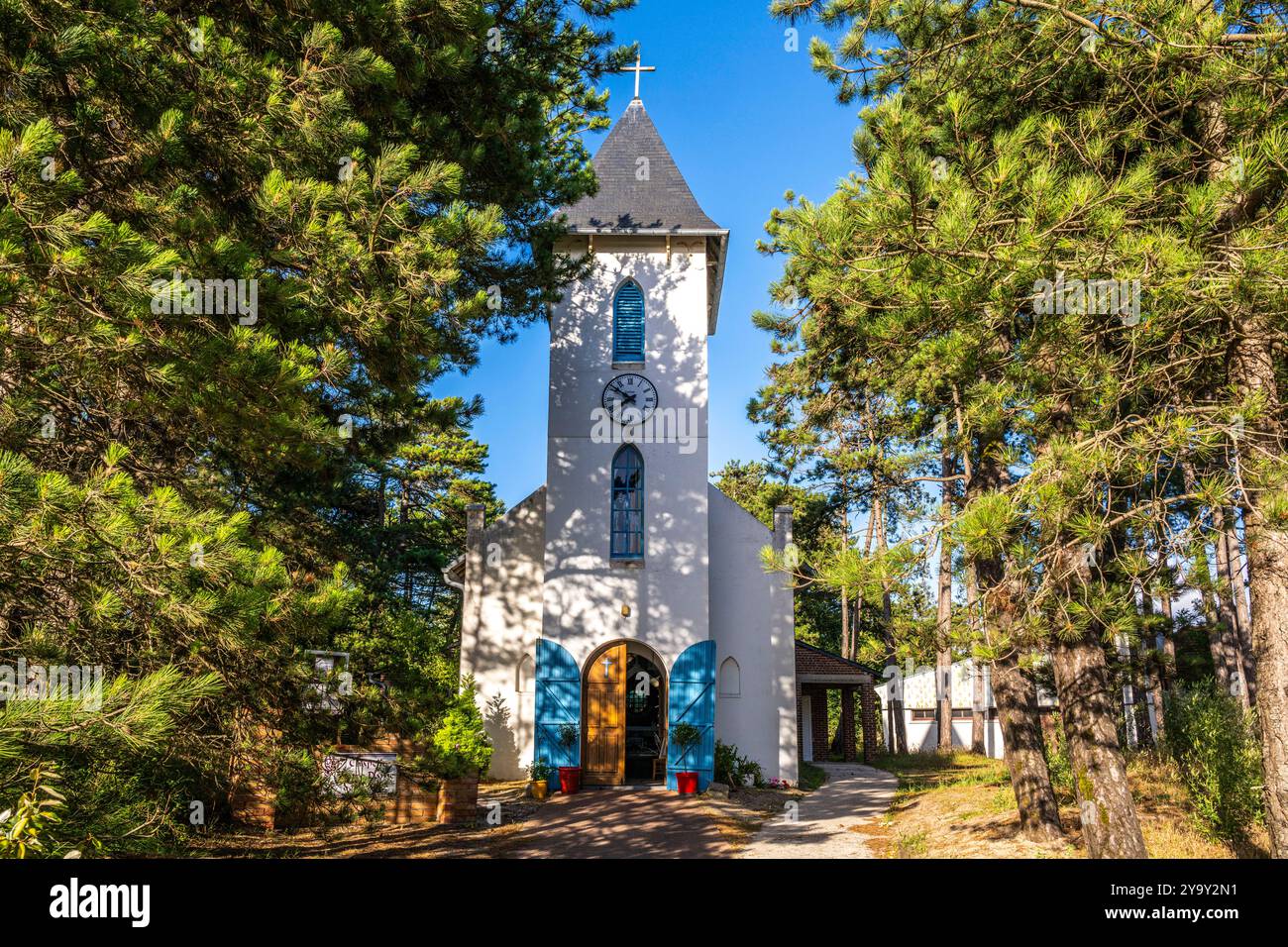France, Somme, Baie de Somme, Quend-Plage, Chapelle Notre-Dame-des-Pins ...