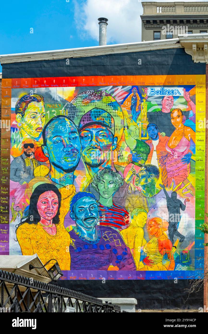 United States, Pennsylvania, Philadelphia, downtown, Mural along the ...