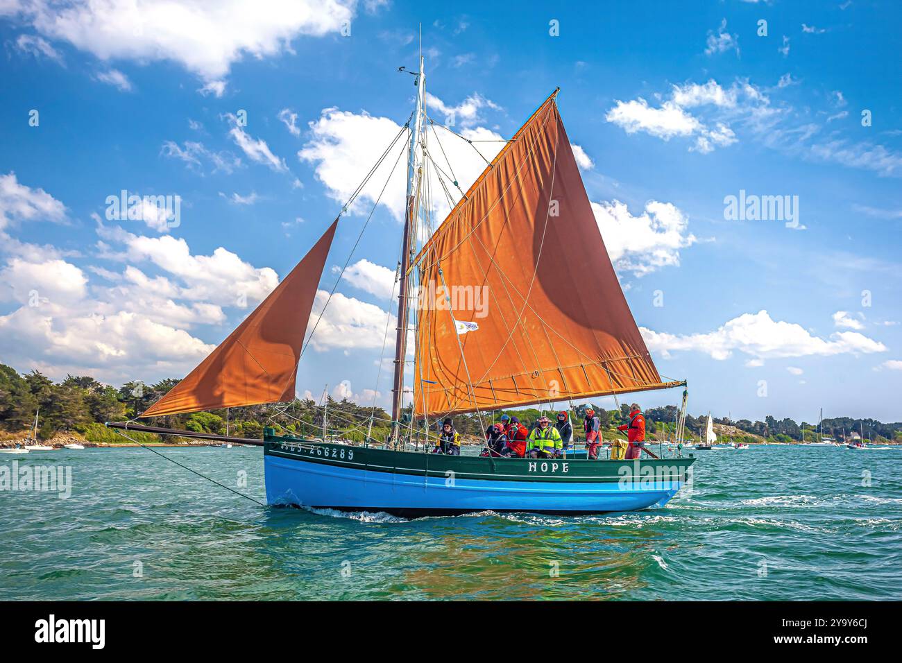 France, Morbihan, Gulf of Morbihan, Arzon, Port Navalo, Hope, sloop ...