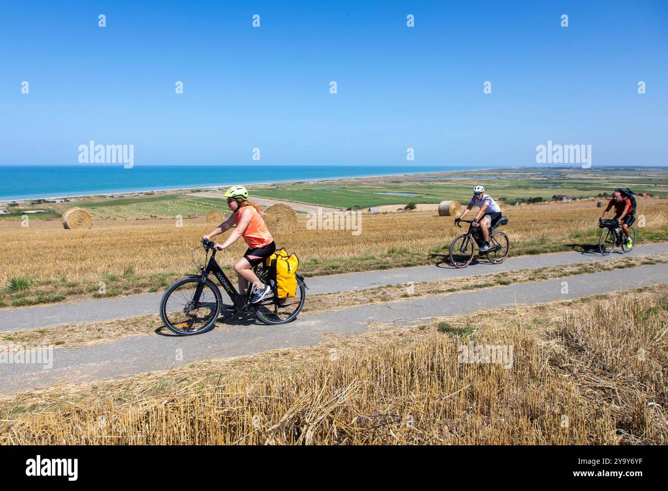 France, Somme, Cayeux-sur-Mer, Vélomaritime route (EV4), cycle tourists ...