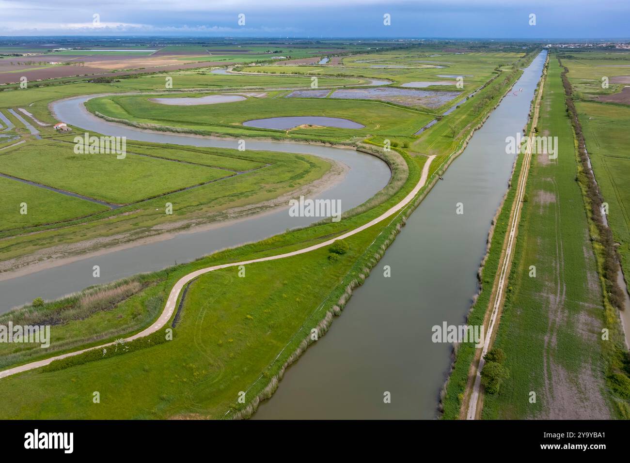 France, Charente Maritime, Parc Interregional du Marais Poitevin ...