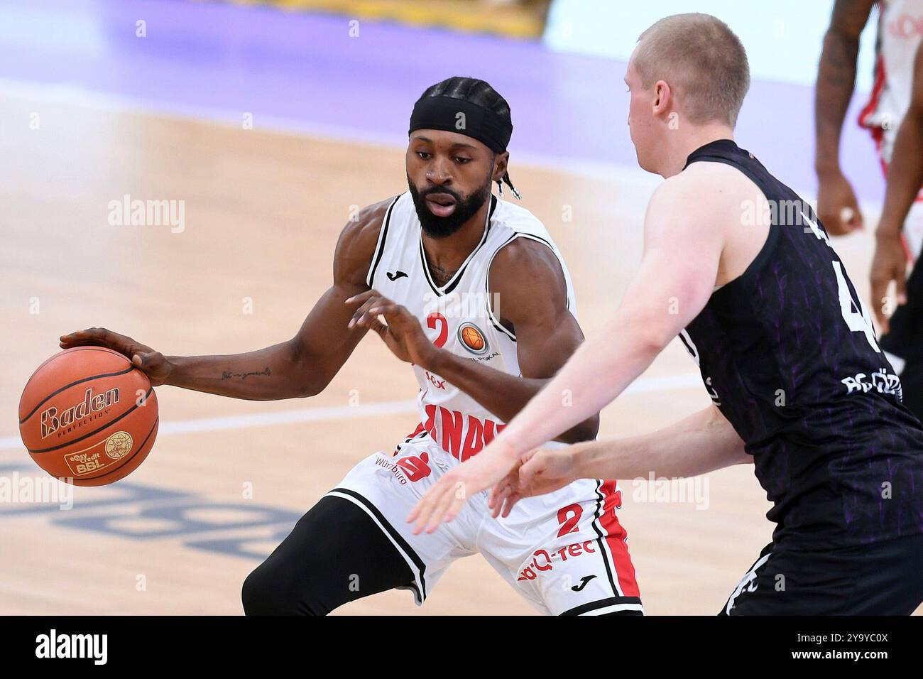 Goettingen, Deutschland. 11th Oct, 2024. Bazoumana Kone (Wuerzburg ...