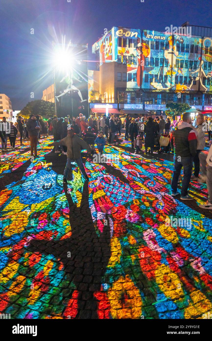 Essen Light Festival, in the city center, light art on Kennedyplatz ...